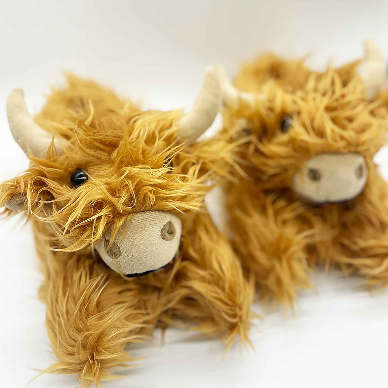 Highland Yak Plush Novelty Slippers | ZAKAPOP Warm & Soft Indoor Shoes ...